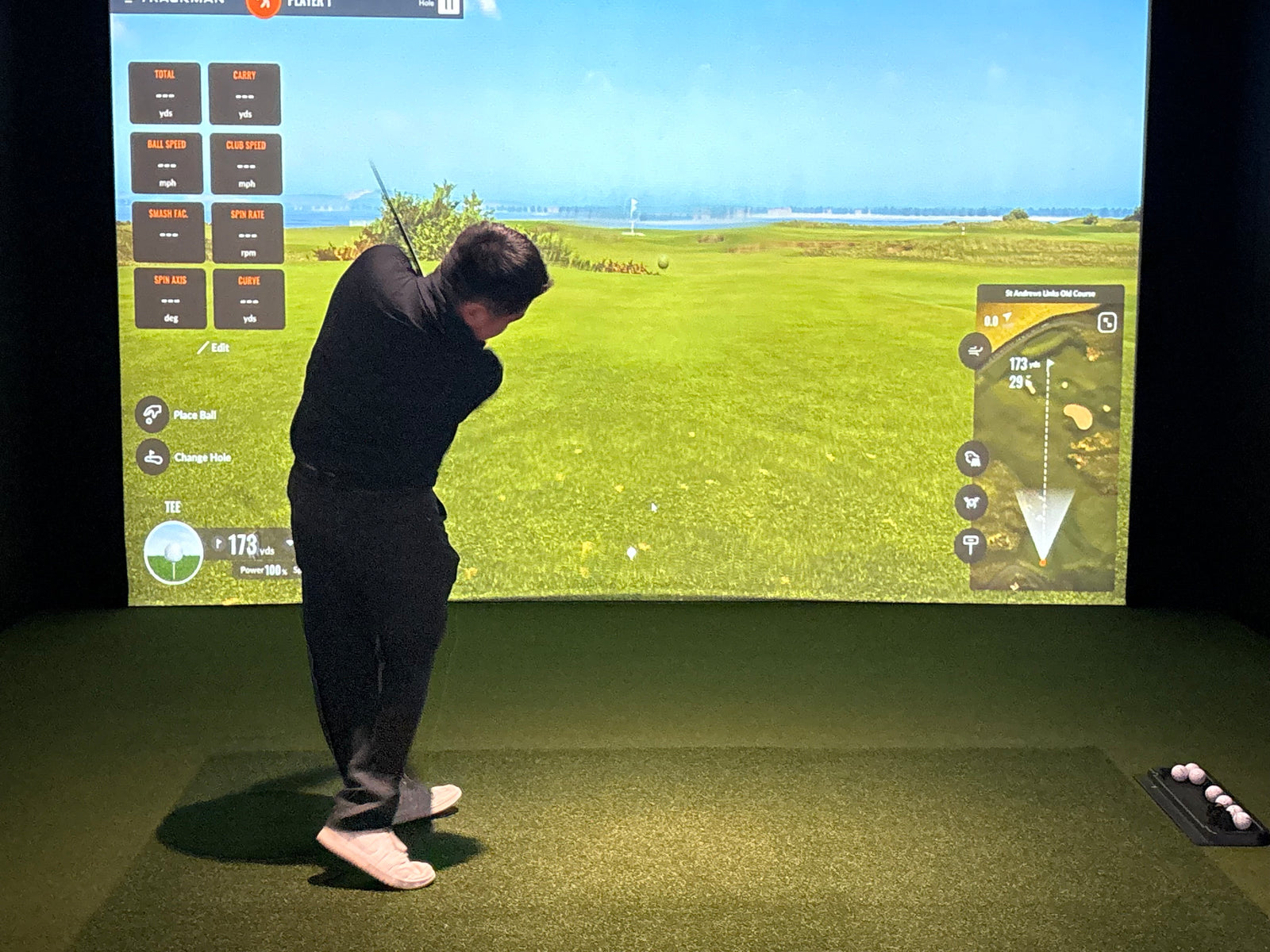 Clubhouse Hawaii – Indoor Golf, Club Fitting & Lessons in Honolulu